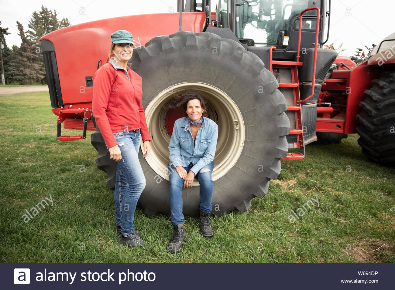 Portrait image of tractor hi-res stock photography and images - Alamy