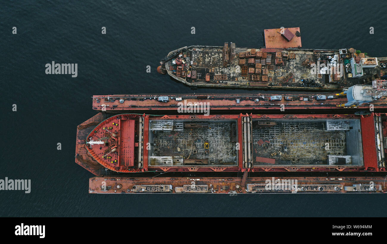 Aerial view of a ship Stock Photo - Alamy