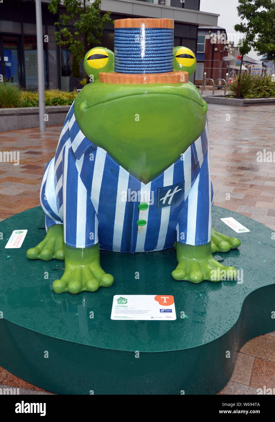 One of the frogs in Stockport’s Giant Leap, an art trail of 19 giant ...