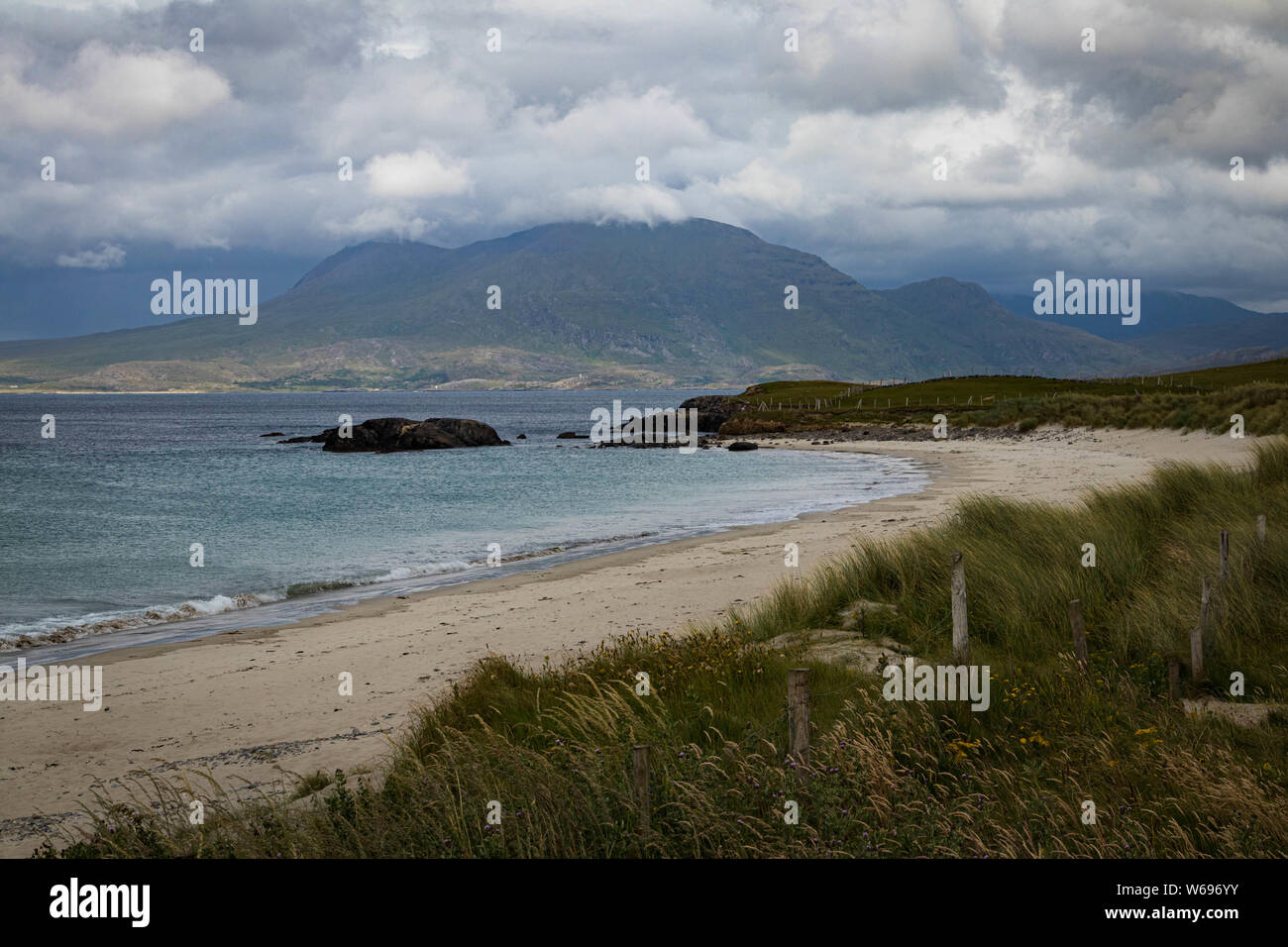 Connemara coast hi-res stock photography and images - Alamy