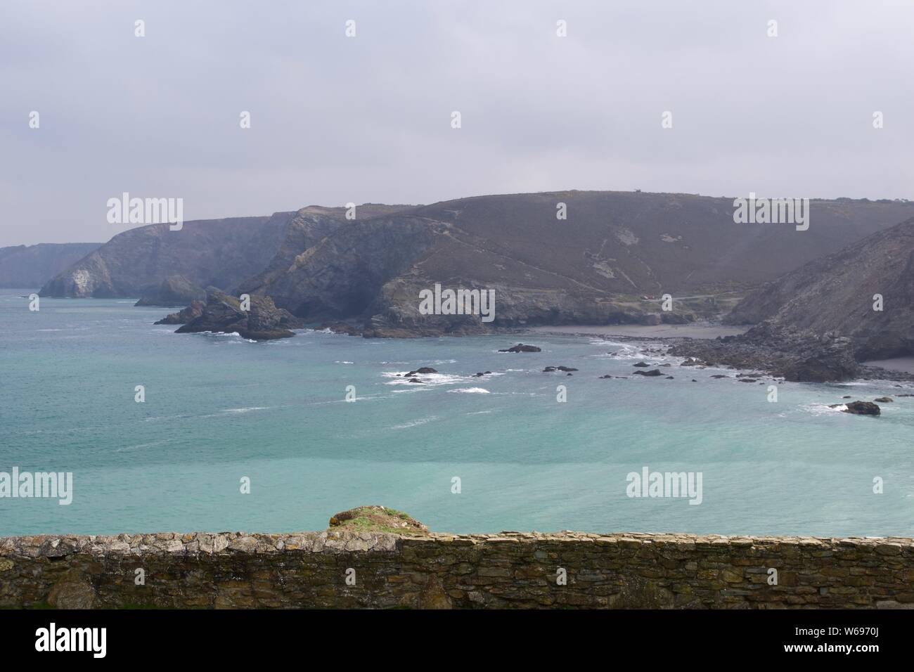 Trevellas Cove, Seascape of Rugged Cliffs and Turquoise Water, St Agnes ...