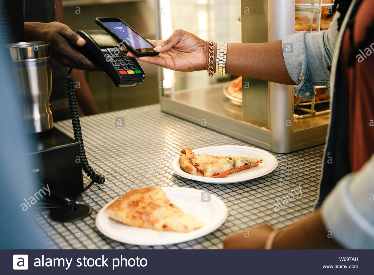 Pizza parlor counter hi-res stock photography and images - Alamy