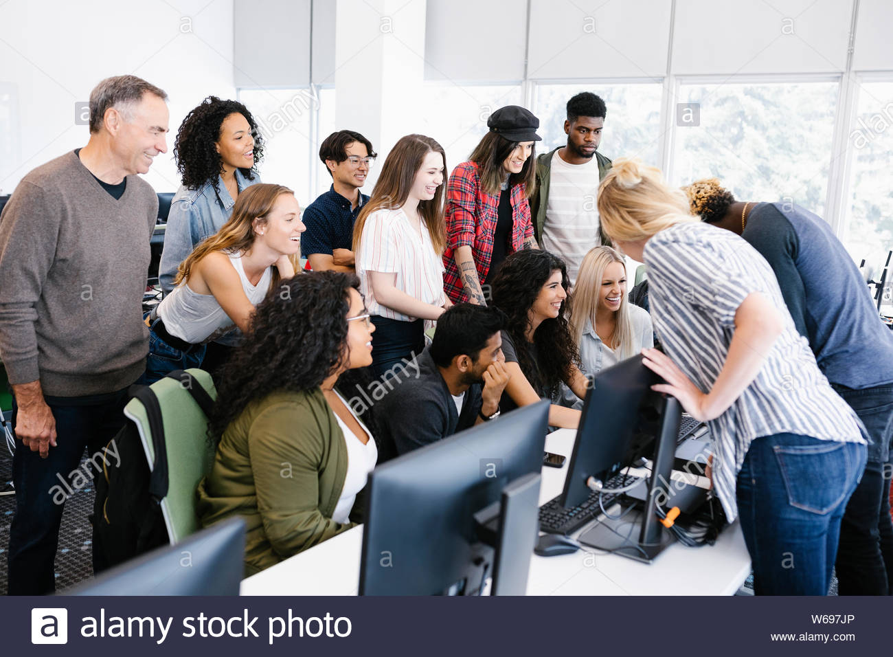 Classroom technology for collaboration hi-res stock photography and ...