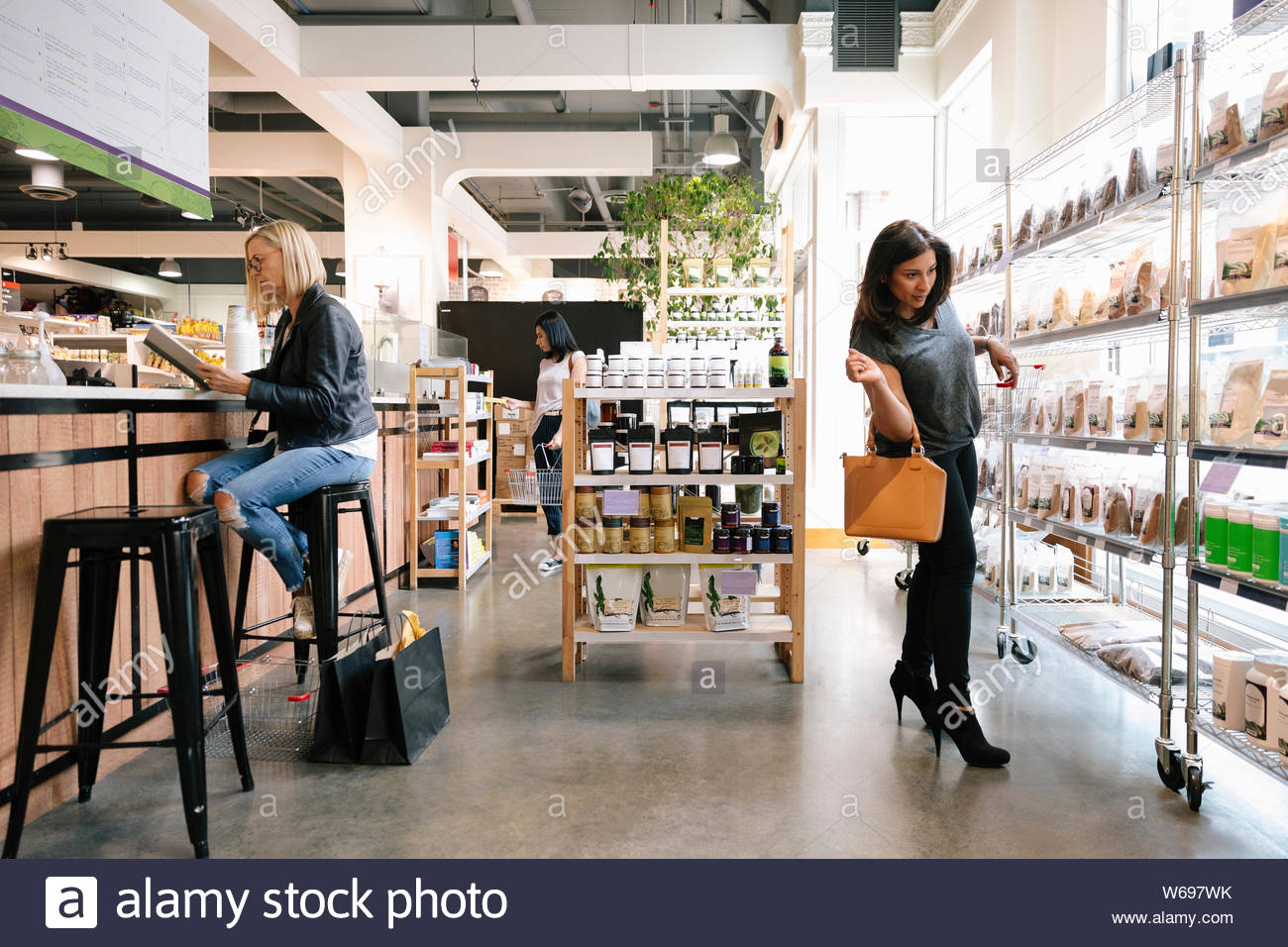 Consumer reading hi-res stock photography and images - Alamy