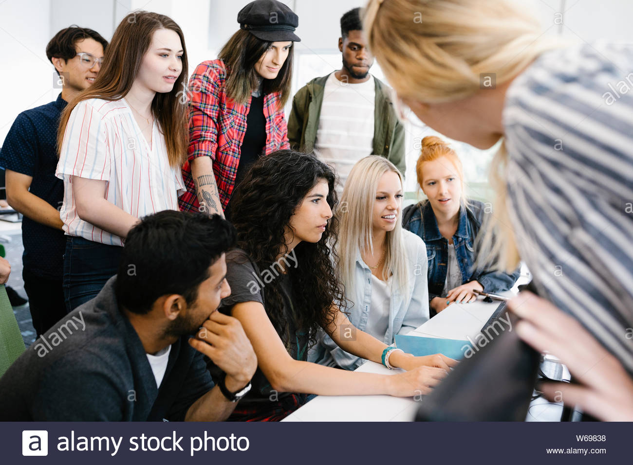 Canada classroom computer hi-res stock photography and images - Alamy