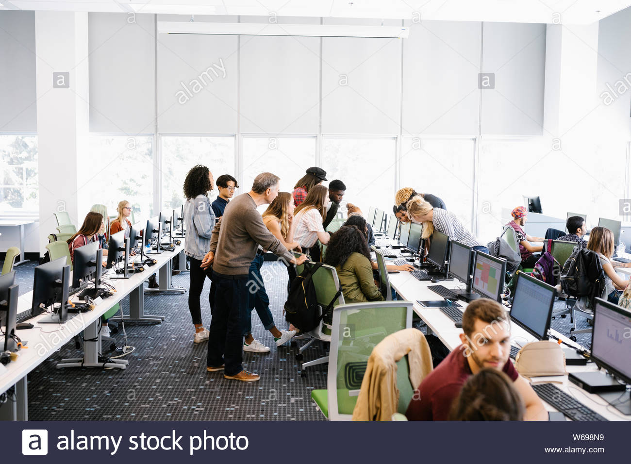 Computer suite hi-res stock photography and images - Alamy
