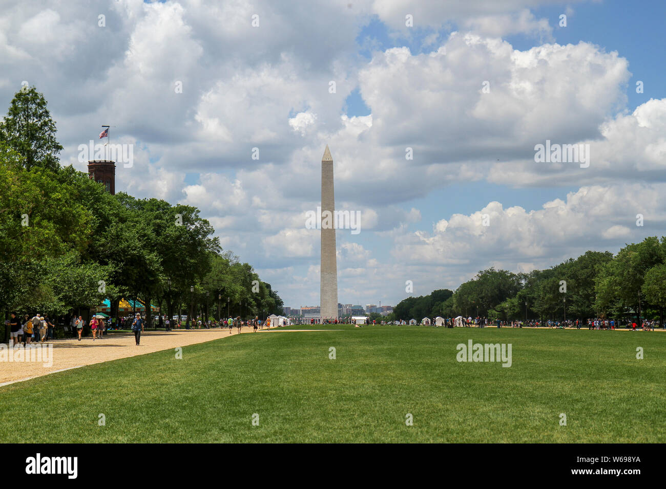 A view of the Washington Monument from the National Mall, Washington ...