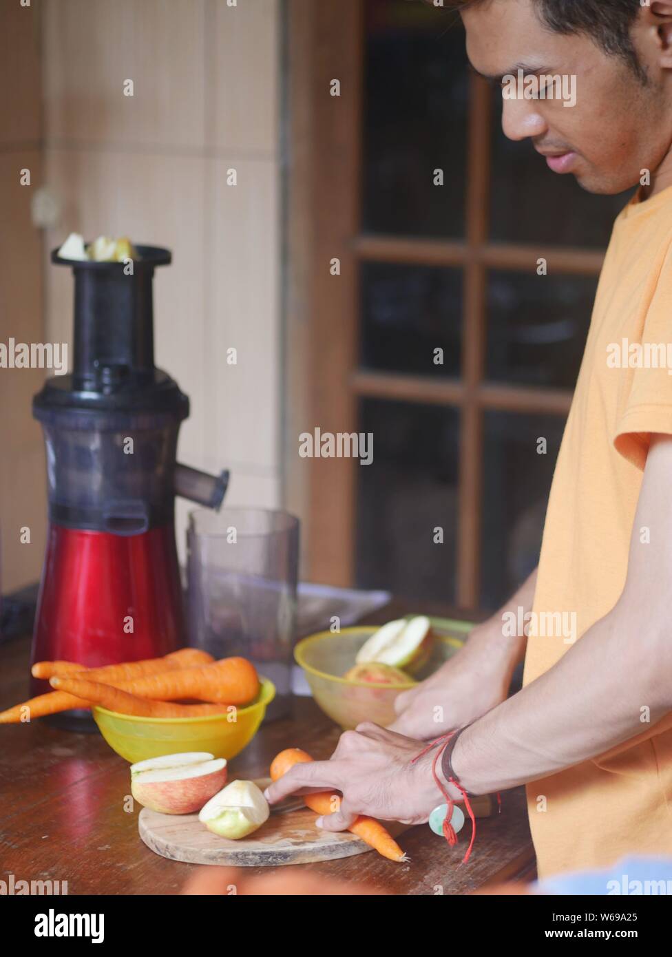 Juicer man hi-res stock photography and images - Alamy