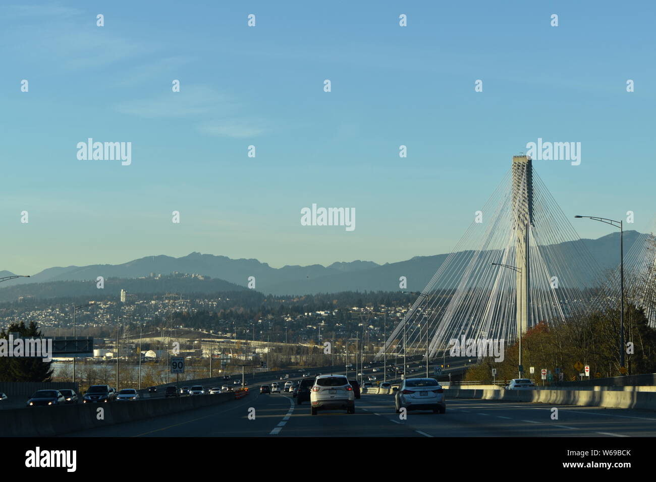 Ten lane bridge hi-res stock photography and images - Alamy