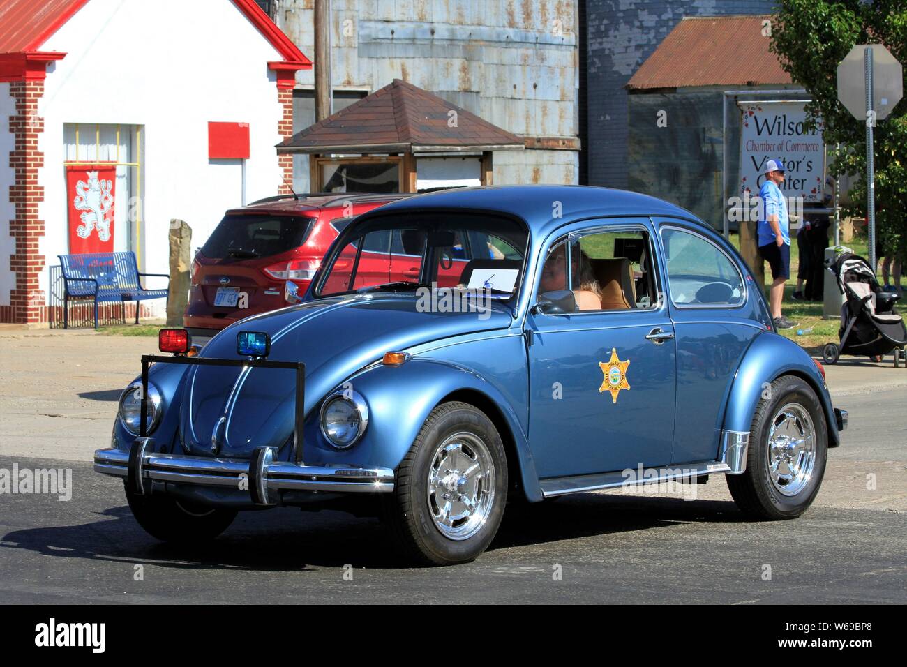 Ellsworth co Sheriff in Wilson Kansas USA in the street with cars and ...