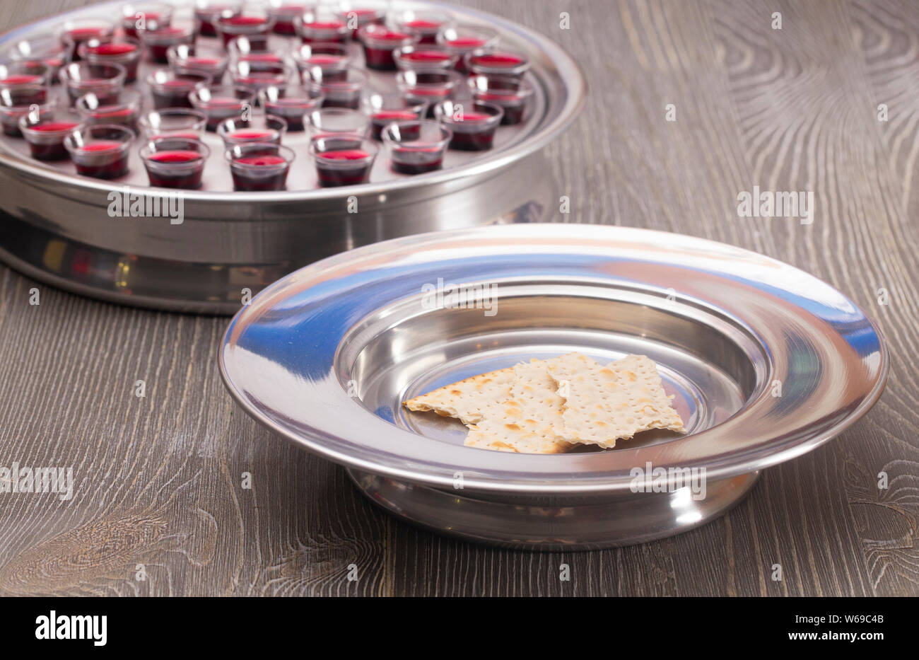 Communion set supper dish hi-res stock photography and images - Alamy
