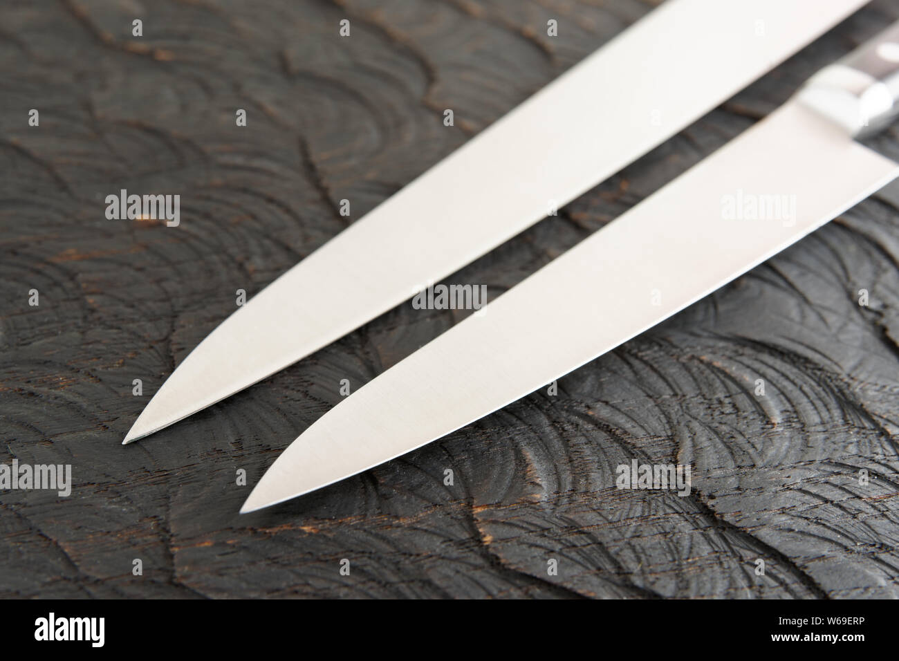 Two metal knives close hi-res stock photography and images - Alamy