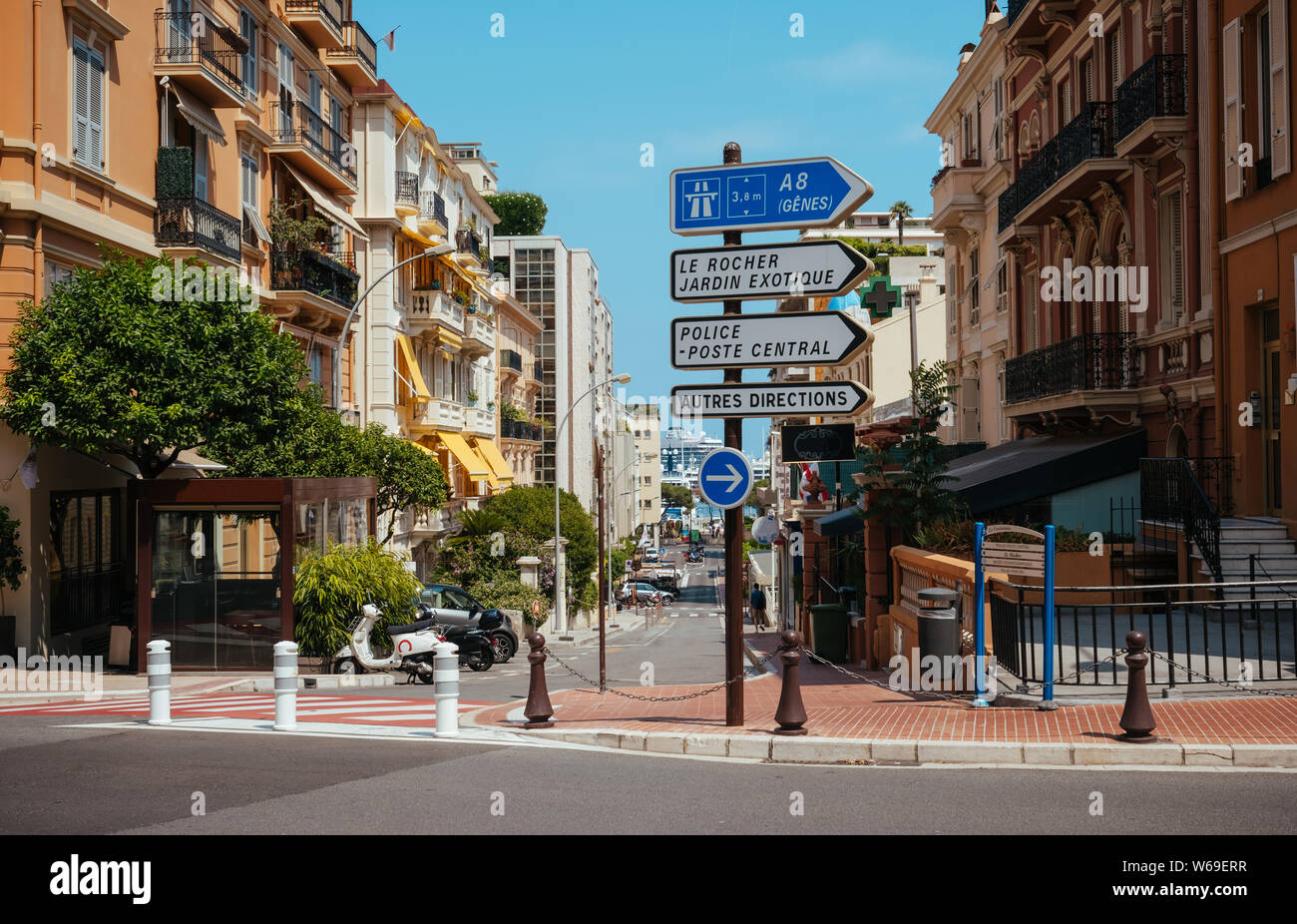 Monaco palace stairs hi-res stock photography and images - Alamy