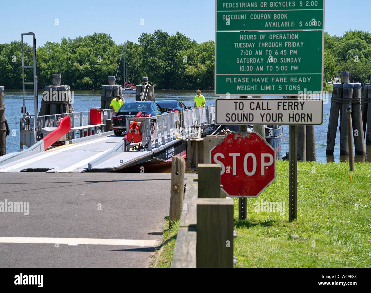 Ferrying operations hi-res stock photography and images - Alamy