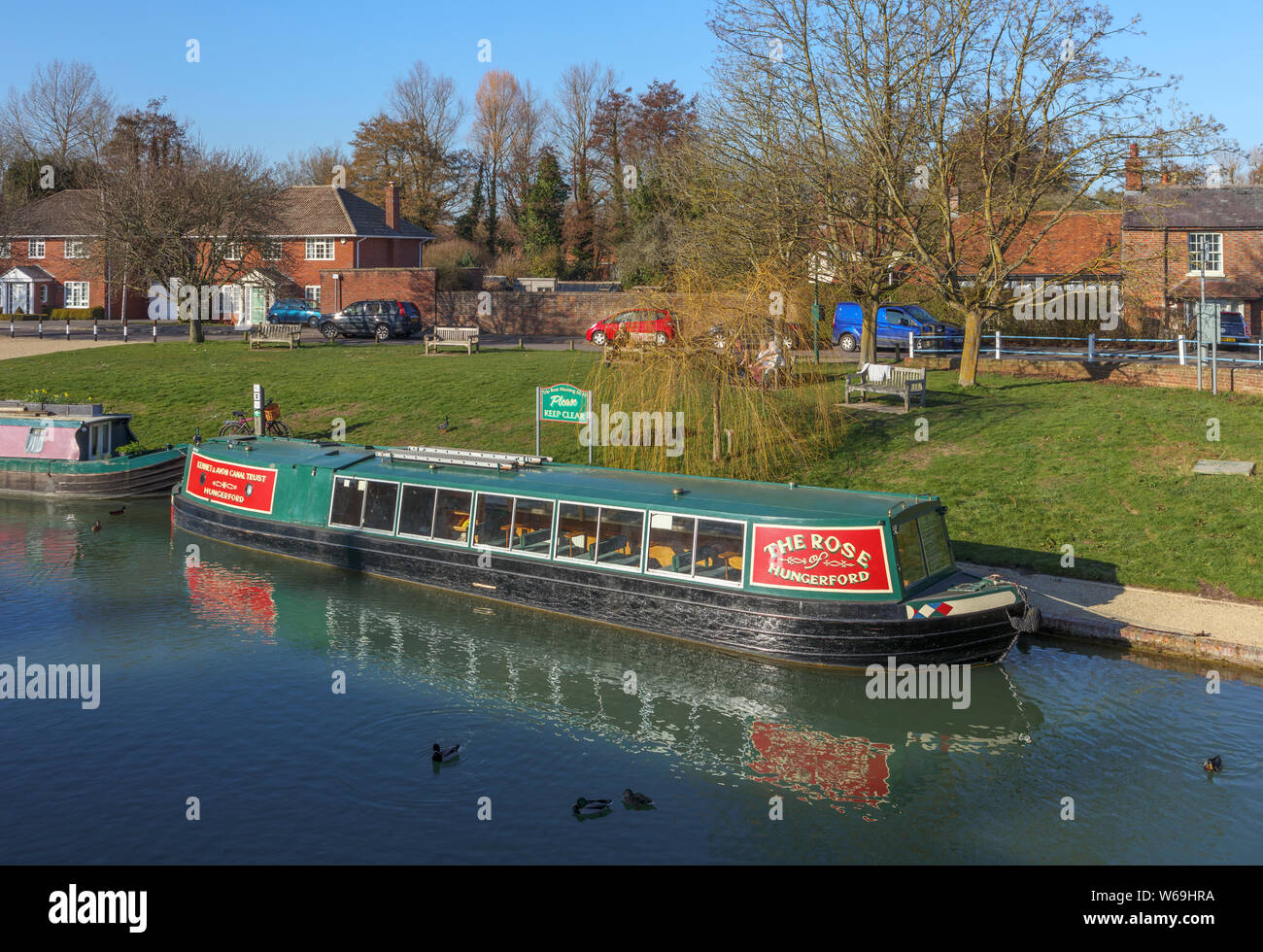 Rose Narrowboats High Resolution Stock Photography and Images - Alamy