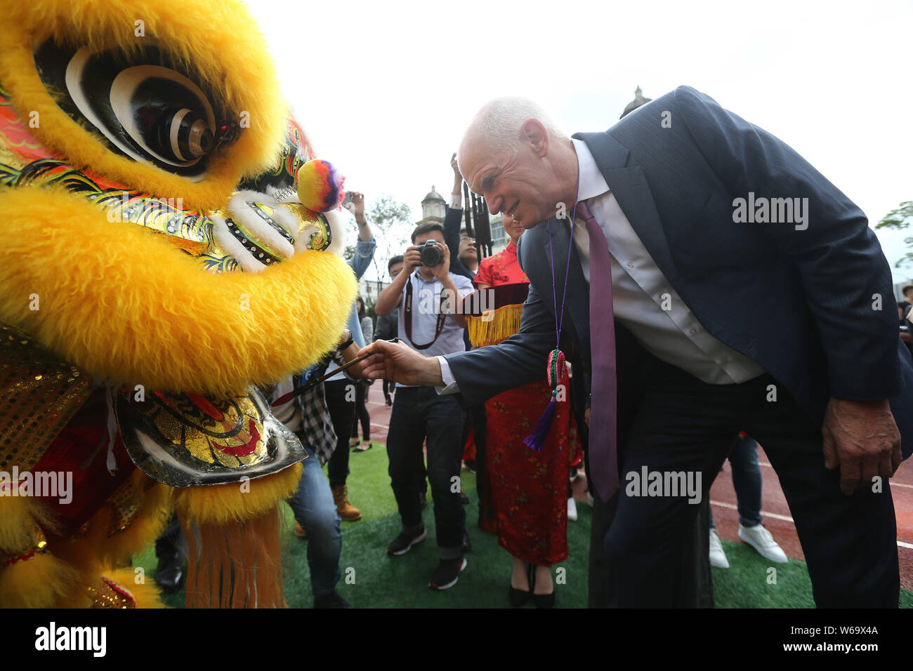George Papandreou, former prime minister of Greece, visits the Yunnan ...