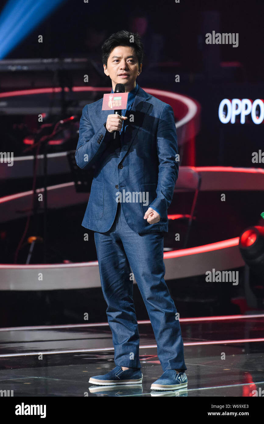 Chinese singer Li Jian attends a press conference for Season 3 of ...