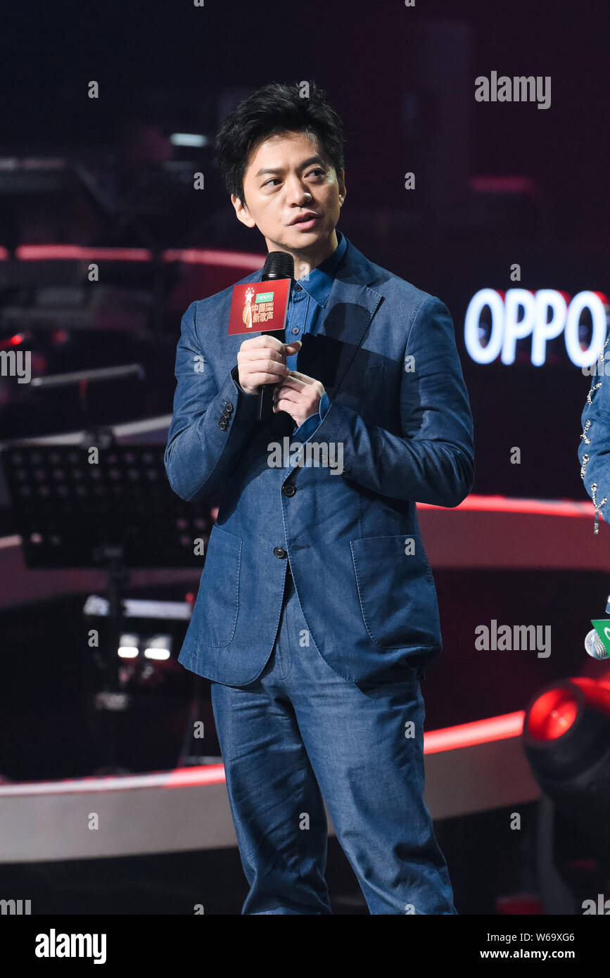 Chinese singer Li Jian attends a press conference for Season 3 of ...