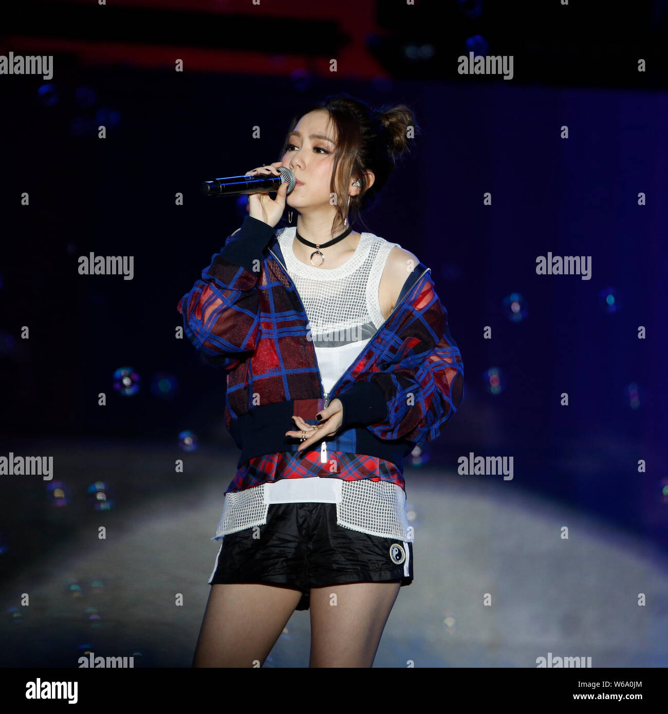 Gloria tang hi-res stock photography and images - Alamy