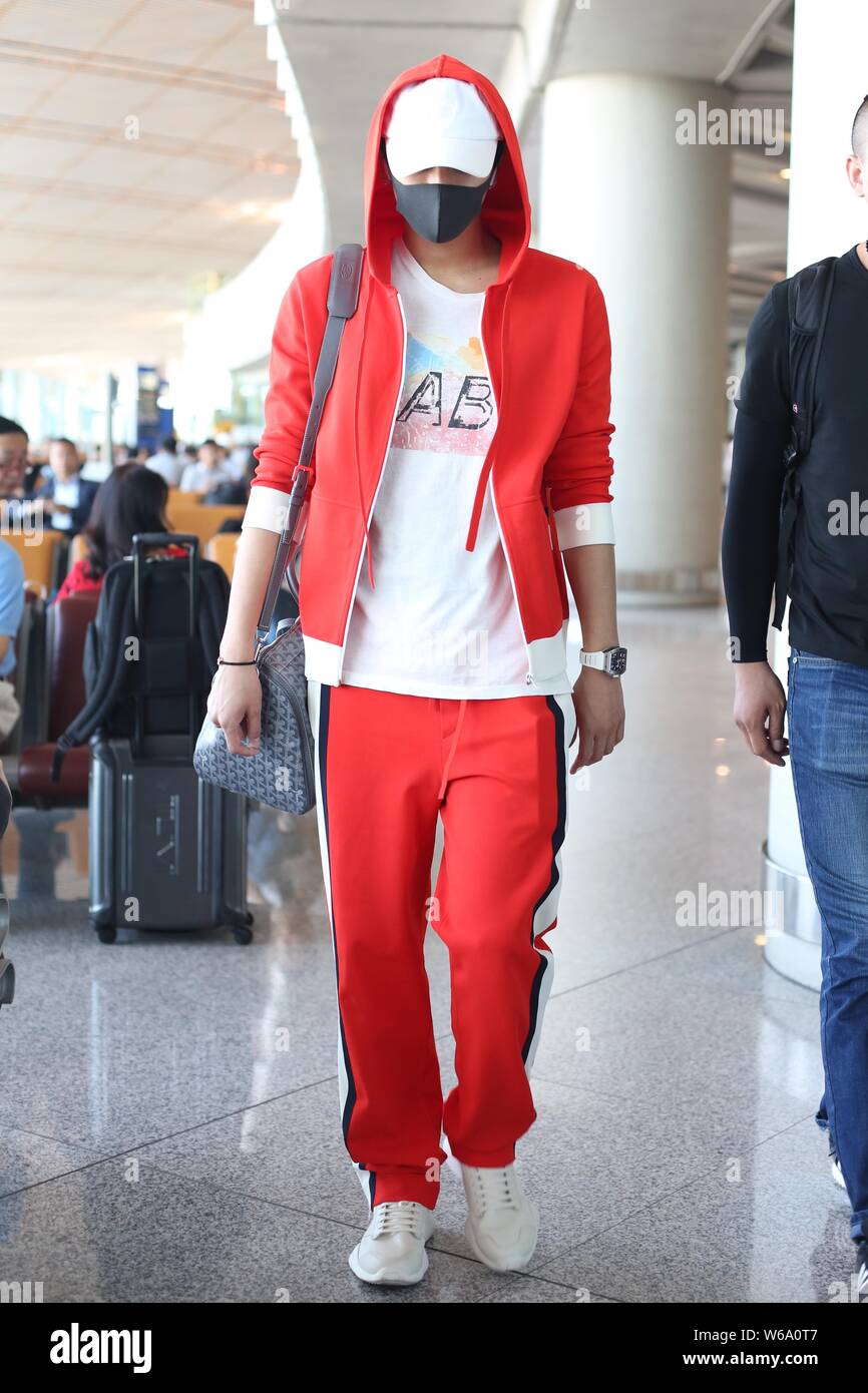 Sporty celebrity hi-res stock photography and images - Alamy