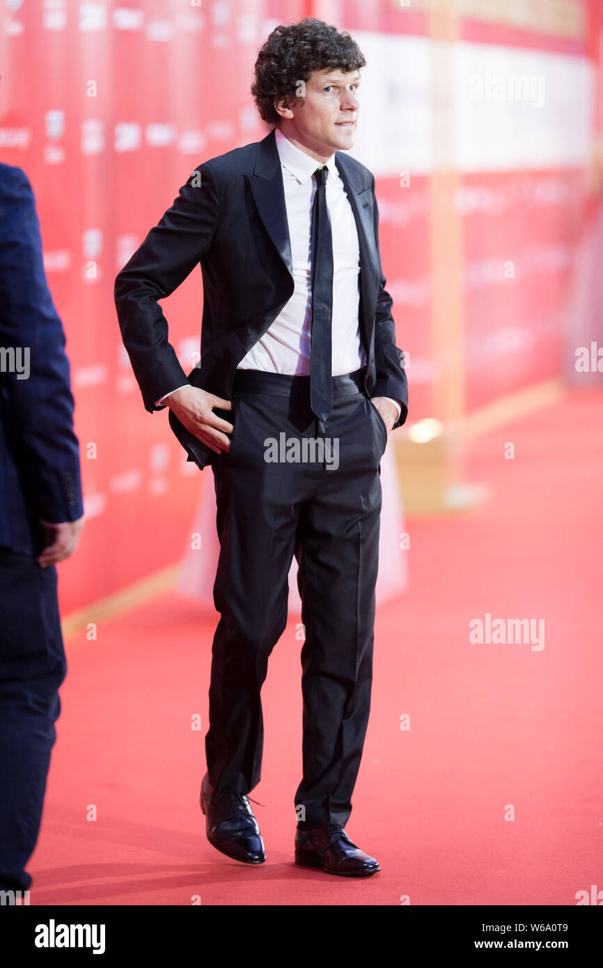 American actor Jesse Eisenberg arrives on the red carpet for the ...