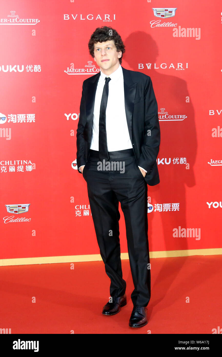 American actor Jesse Eisenberg arrives on the red carpet for the ...