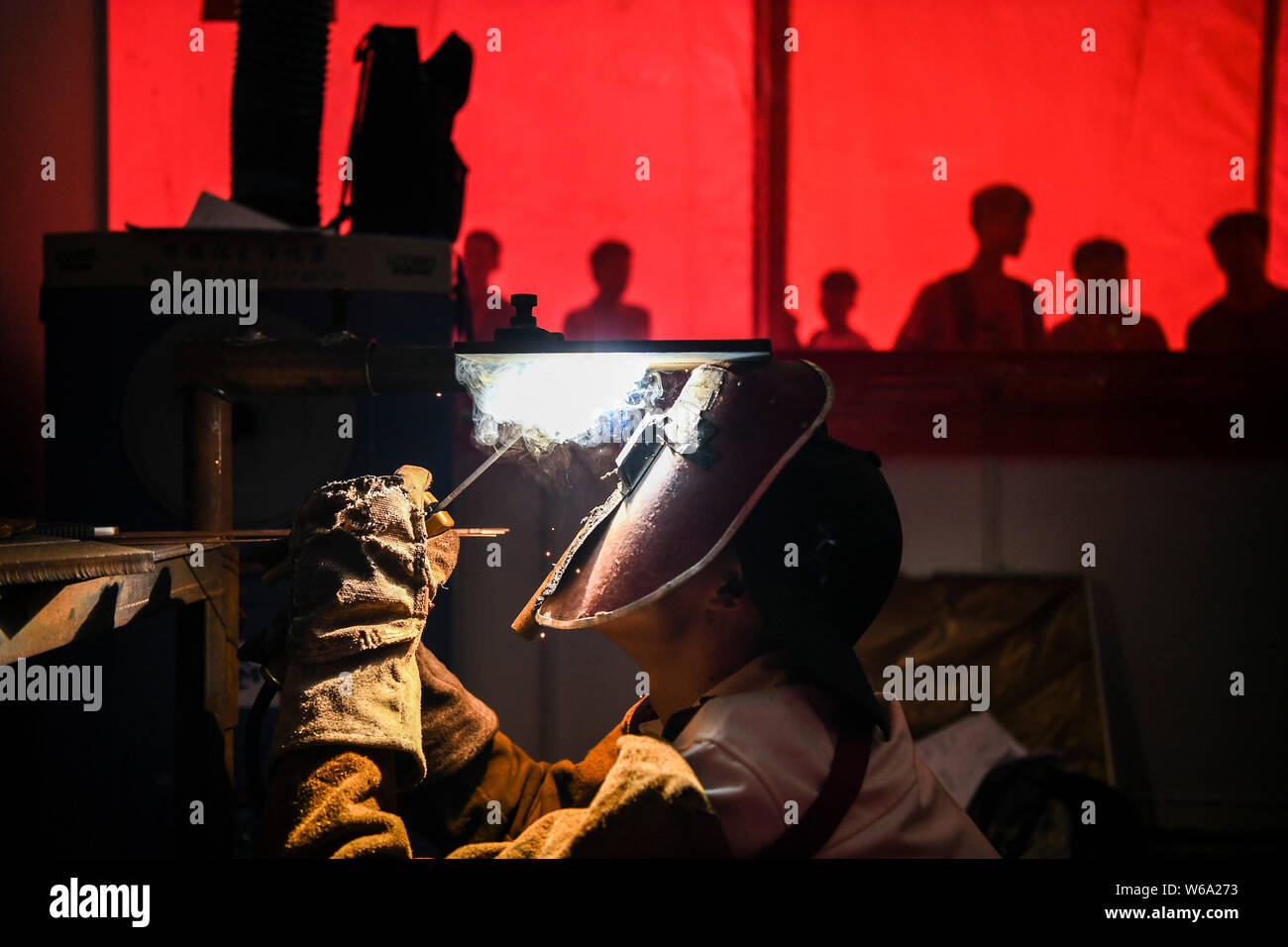 Welding competition hi-res stock photography and images - Alamy