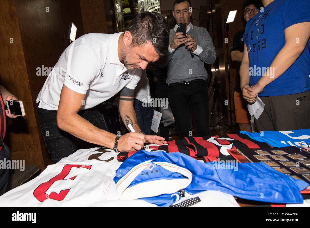 Paolo maldini portrait hi-res stock photography and images - Alamy