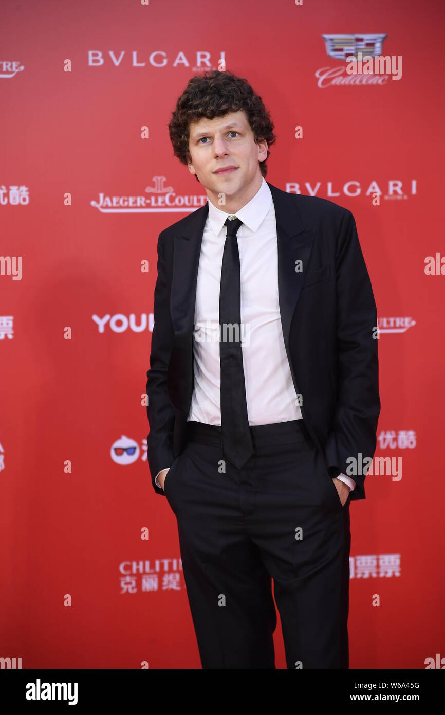 American actor Jesse Eisenberg arrives on the red carpet for the ...