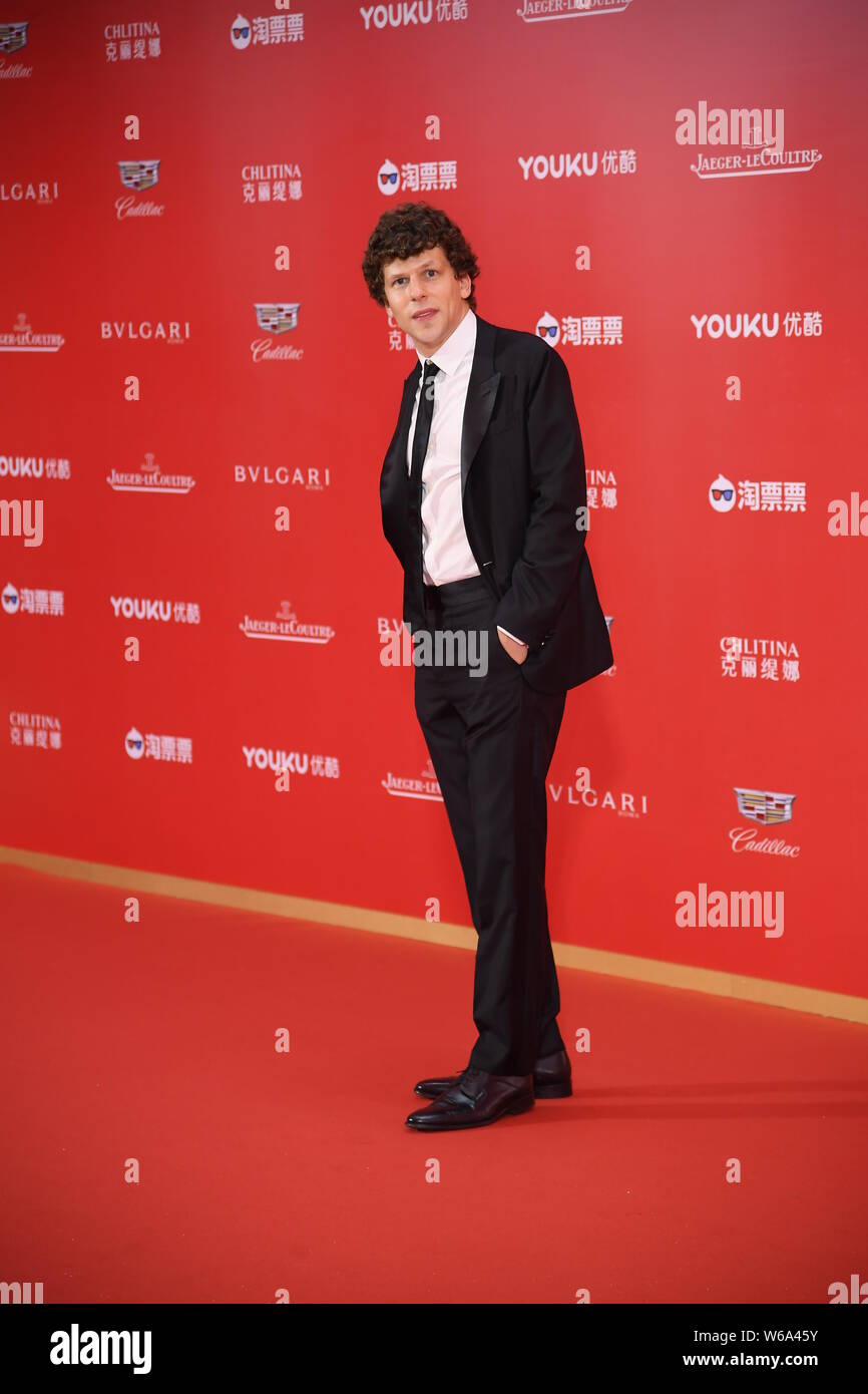 American actor Jesse Eisenberg arrives on the red carpet for the ...