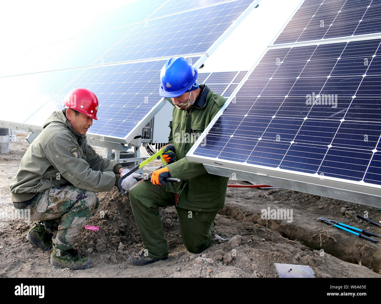 Photovoltaic power station china hi-res stock photography and images ...