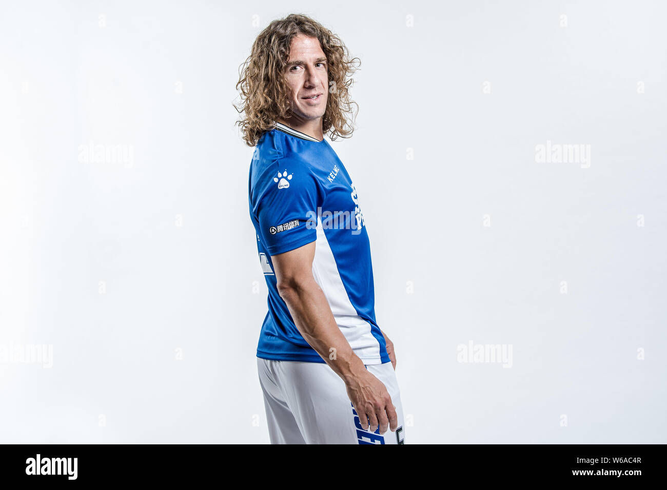 Carles puyol 2018 hi-res stock photography and images - Alamy
