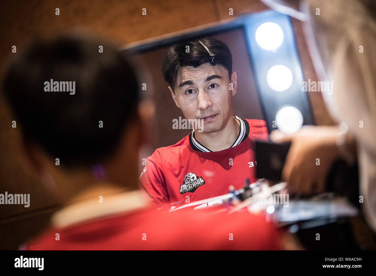 Li weifeng hi-res stock photography and images - Alamy