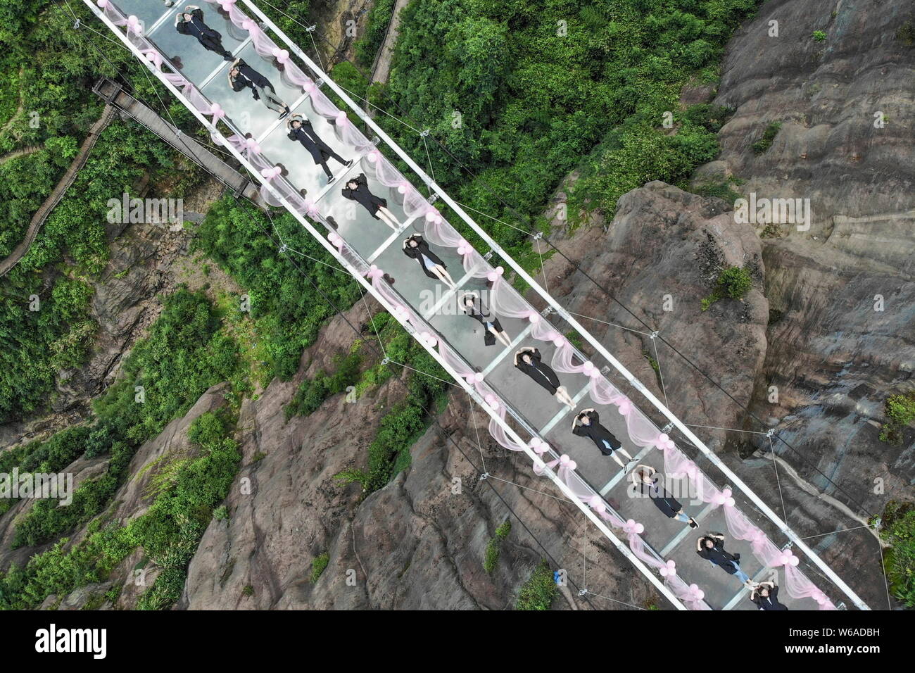 Shiniuzhai national geological park hi-res stock photography and images ...