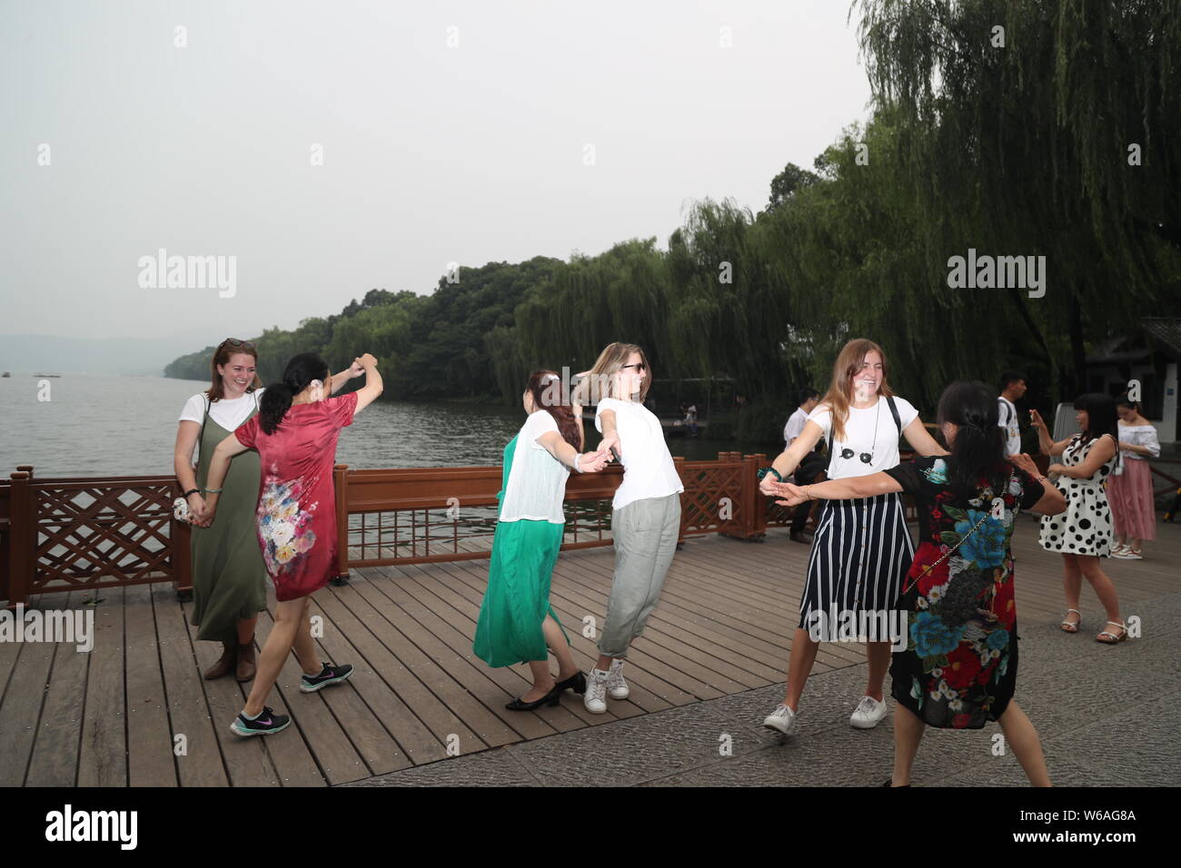Australian students from University of Newcastle who were awarded with ...