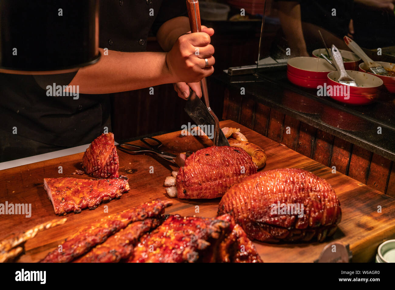 Chef cutting lamb ribs knife hi-res stock photography and images - Alamy