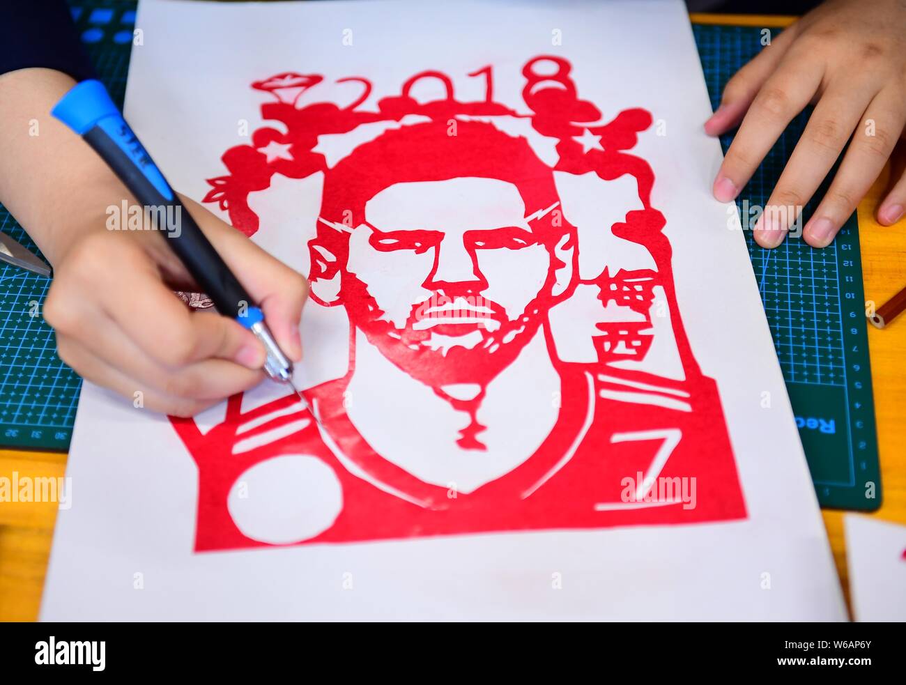 Lionel messi artwork hi-res stock photography and images - Alamy