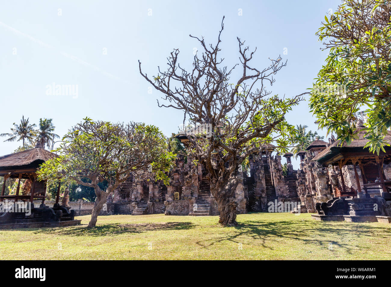Pura beji hi-res stock photography and images - Alamy
