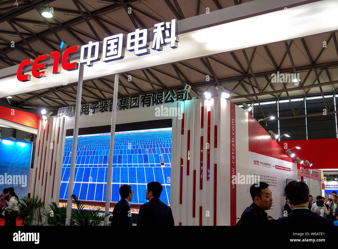 --FILE--People visit the stand of China Electronics Technology ...