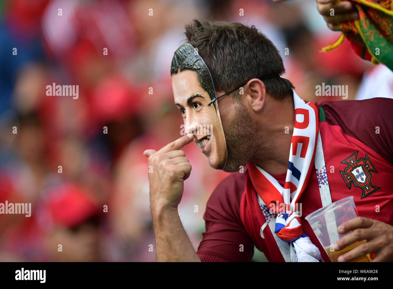 Portuguese fan hi-res stock photography and images - Alamy