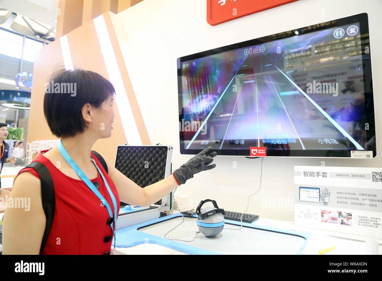 A Chinese citizen visits the 13th China International Exhibition of ...