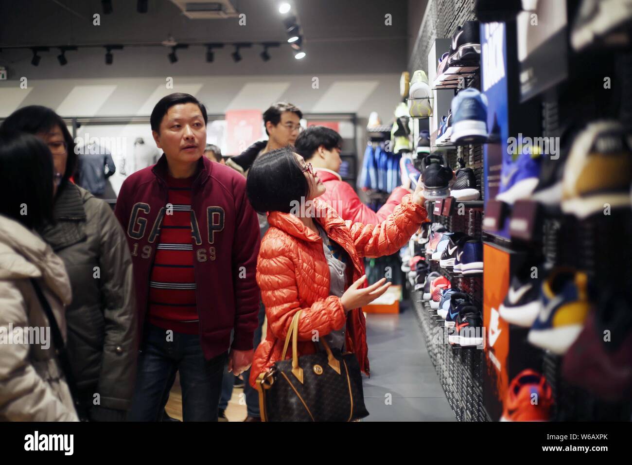 New yaohan hi-res stock photography and images - Alamy