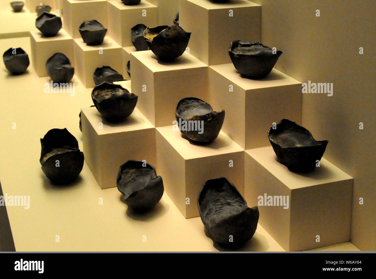 Silver ingots unearthed from the sunken boats owned by peasant leader ...