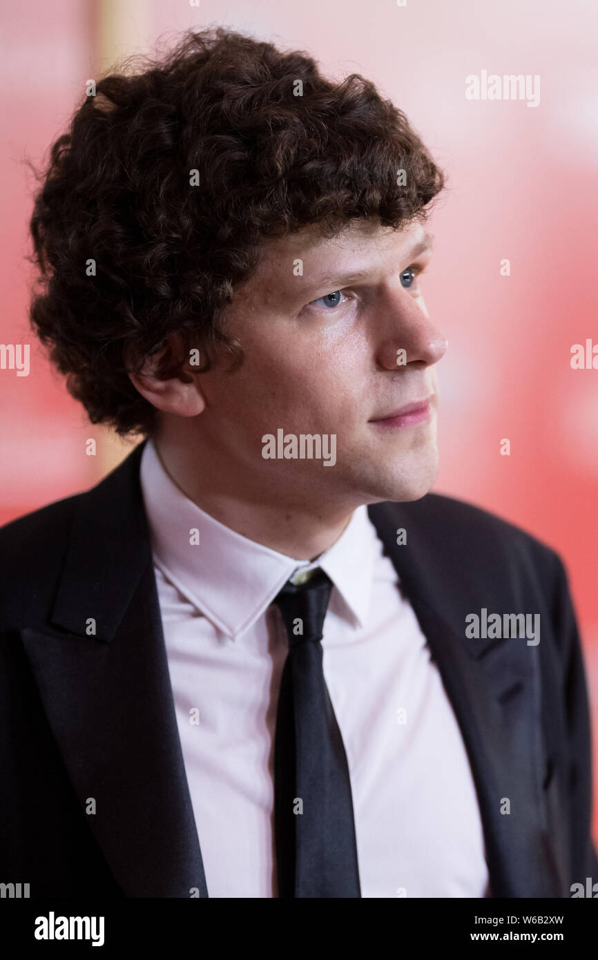 American actor Jesse Eisenberg arrives on the red carpet for the ...