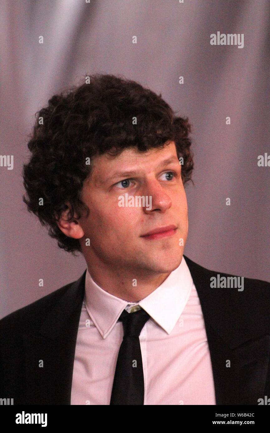 American actor Jesse Eisenberg arrives on the red carpet for the ...
