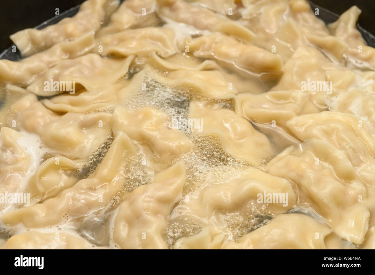 Boiling dumpling hi-res stock photography and images - Alamy