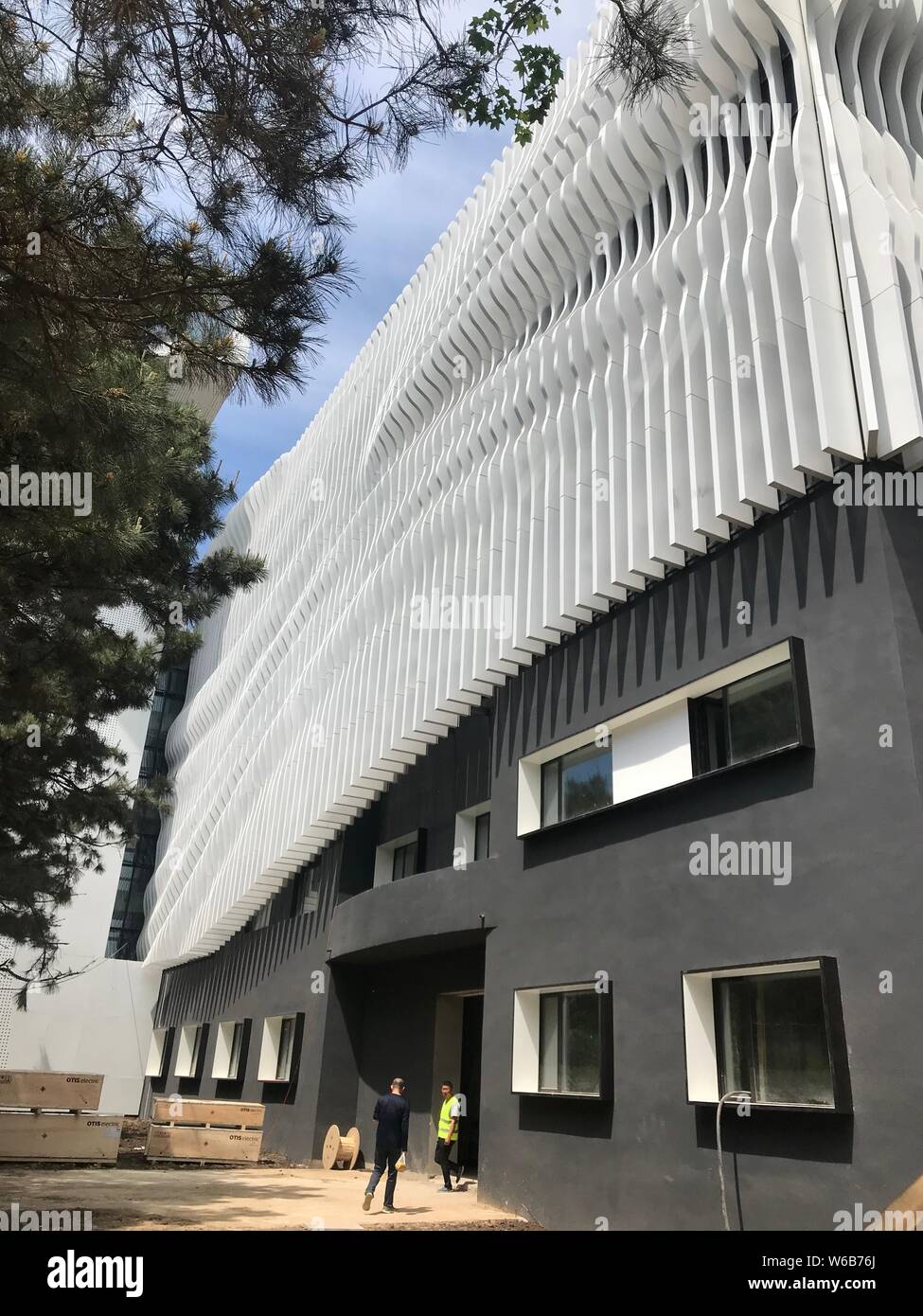 Paper drape hi-res stock photography and images - Alamy