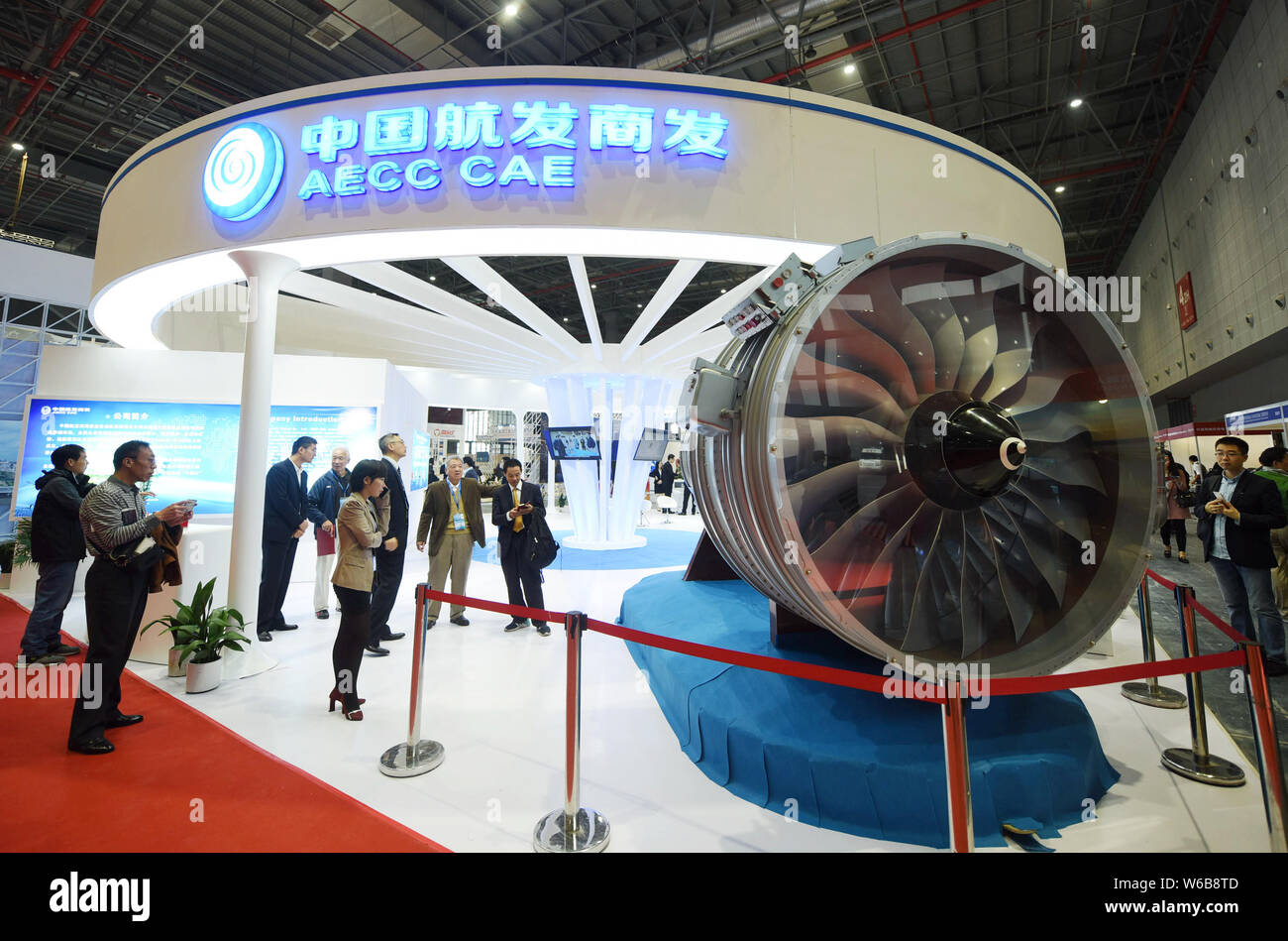 --FILE--A full-scale model of China's self-developed aircraft engine CJ ...