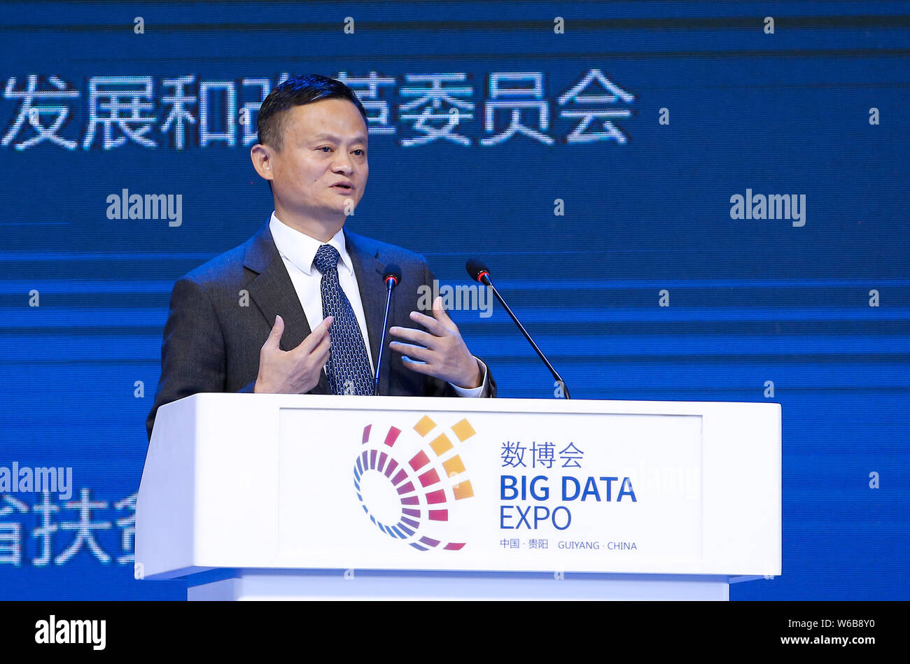 20 dialogue hi-res stock photography and images - Alamy