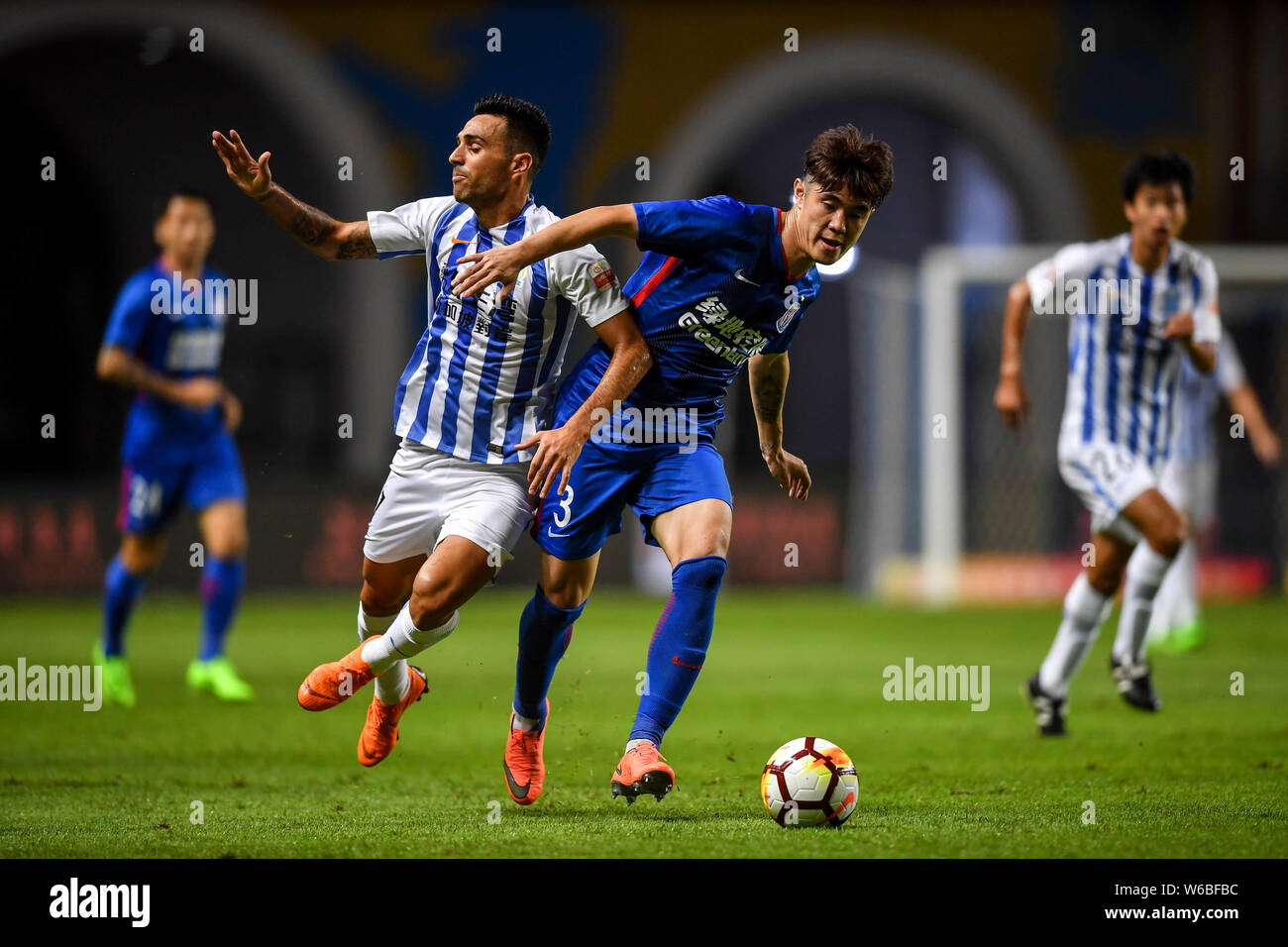 Li jianbin hi-res stock photography and images - Alamy